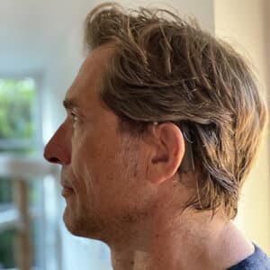 So finden Nutzerinnen und Nutzer die AudioStream Batterieteilhülse ...